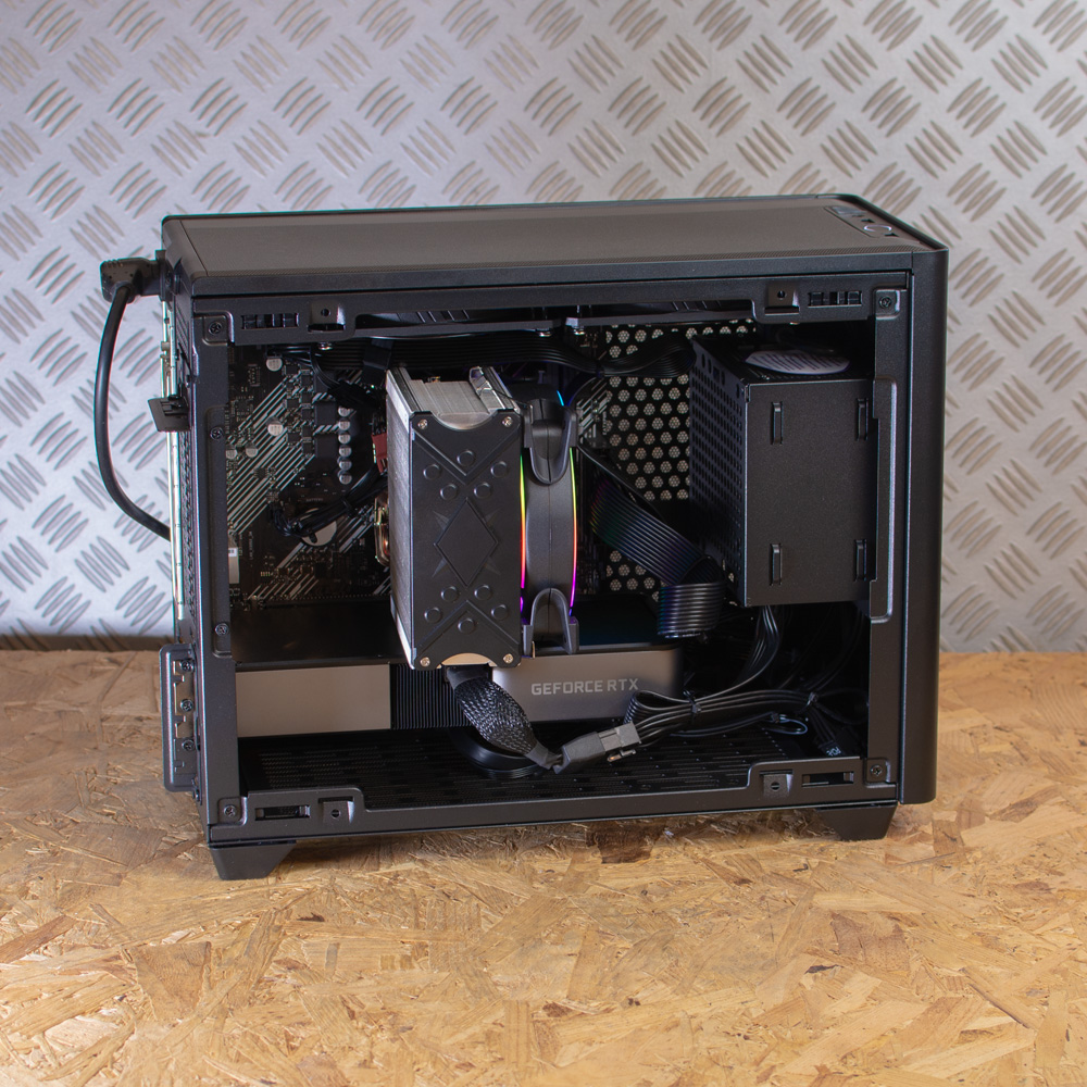 Kustom PCs - Kustom NR200P Black Ryzen 5 RTX3070 Refurbished Mini Gaming PC